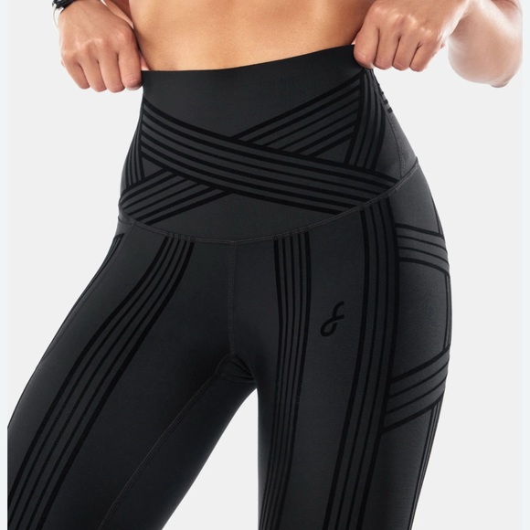 Fanka | Pants & Jumpsuits | Fanka Compression Leggings Contour ...
